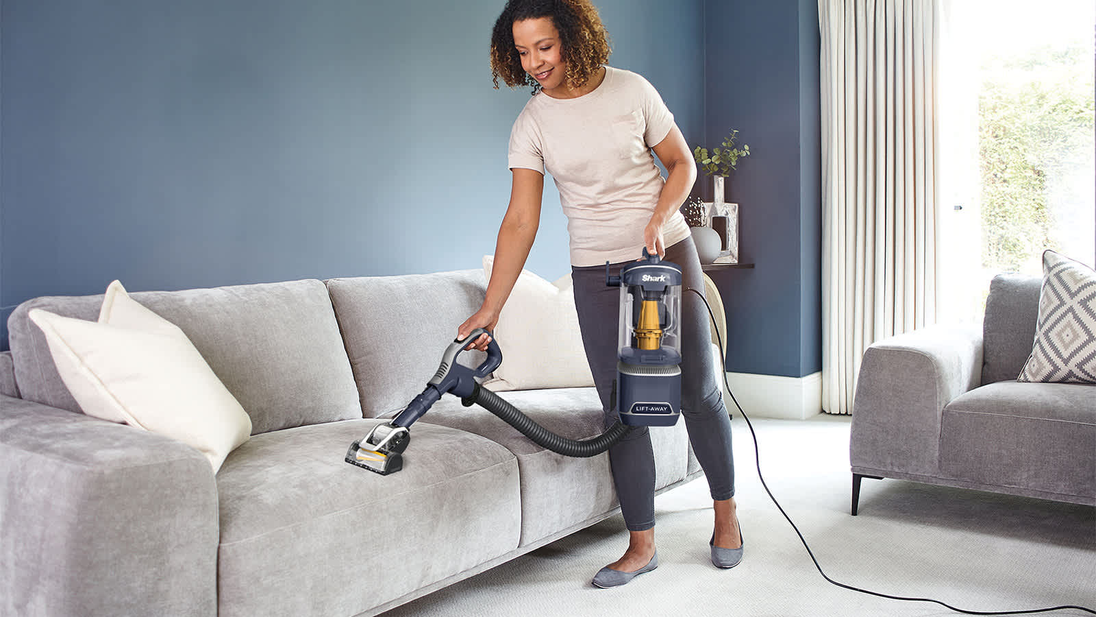 Shark Anti Hair Wrap Upright Vacuum Cleaner with Lift-Away NZ691UK - Shark Upright Vacuum Cleaners